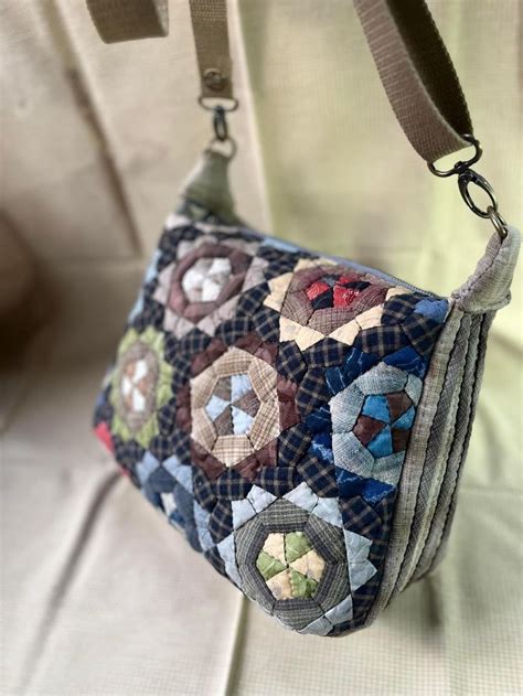 Pin By Beryl Appleby On Epp Patchwork Quilt Patterns Quilted Bag