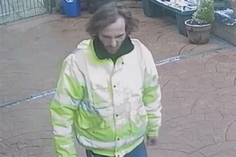 Cctv Appeal After Man Threatened With Knife During Robbery In Darwen