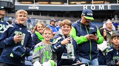 Photos 12s Pack Lumen Field For Seahawks Vs Panthers In Week 3