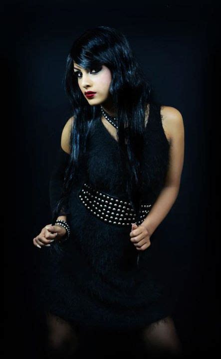 Shalani Tharaka New Photos Sl Mirror Categories Download