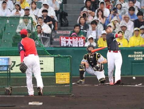 ＜全セ・全パ＞ホームランダービーで優勝した鈴木（撮影・坂田 高浩） ― スポニチ Sponichi Annex 野球