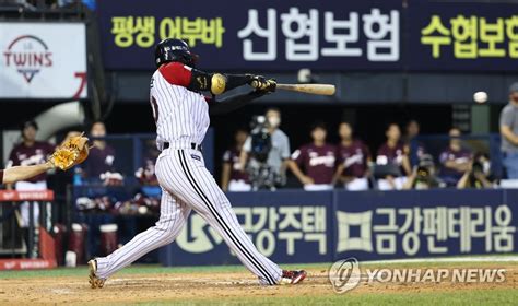 2타점 적시타 치는 Lg 오지환 연합뉴스