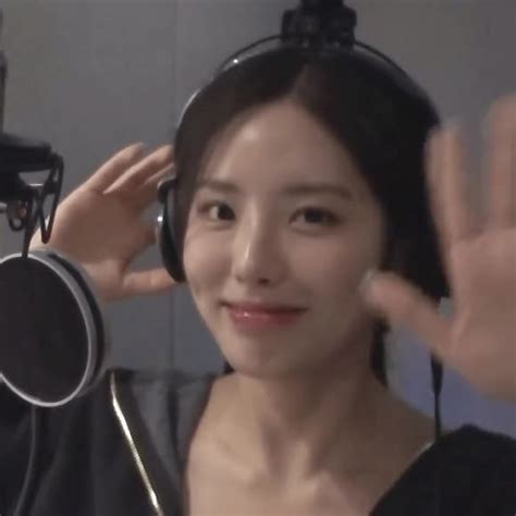 가까스로 방송사고 막은 아나운서