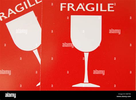 Etichetta Fragile Immagini E Fotografie Stock Ad Alta Risoluzione Alamy