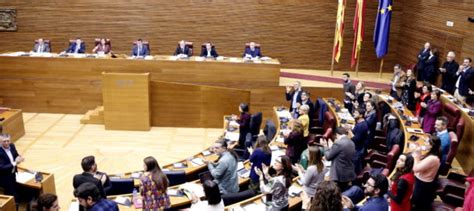 Les Corts Valencianes aproven la nova llei de plurilingüisme en el