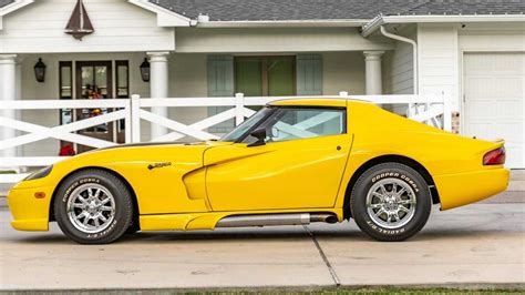 Dodge Viper Optik an einer Sabre C3 Corvette!