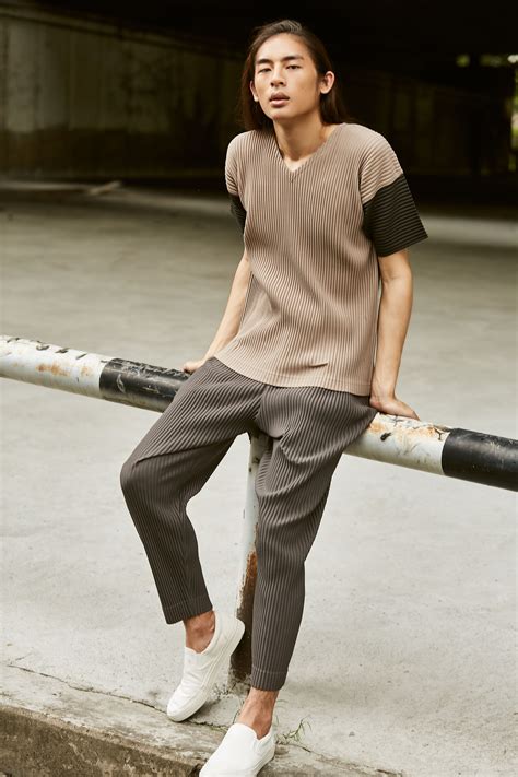 “HOMME PLISSÉ ISSEY MIYAKE” THAILAND’S EXCLUSIVE COLLECTION กับ