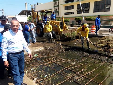 Gobernador del Zulia Manuel Rosales inició los trabajos de construcción
