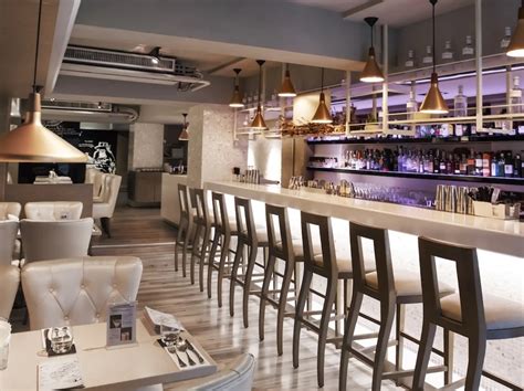 搜尋 Luxy Vivid Bistro 餐酒館《熱門餐酒館》南屯區經典調酒｜聚會酒吧｜調酒推薦｜必訪｜慶生｜包場｜網美餐酒館