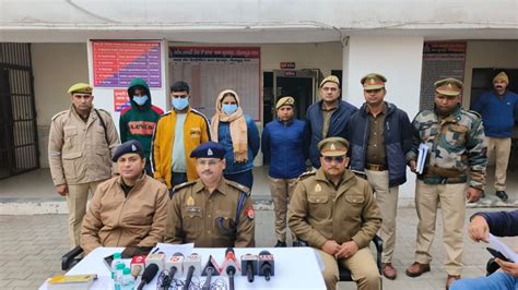 ग्रेटर नोएडा में हनी ट्रैप गिरोह का पर्दाफाश मां बेटी समेत 4 गिरफ्तार