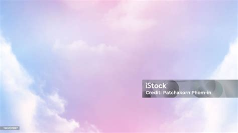 추상 흐리게 아름 다운 부드러운 구름 배경 웨딩 카드 디자인 또는 프리 젠 테이 션에 대 한 Bokeh 개념 파스텔 멀티 컬러 그라데이션 꿈같은에 대한 스톡 사진 및 기타