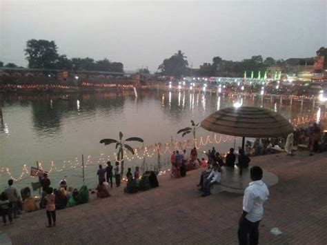 Chhath Puja Celebration In Jharkhand Ghats झारखंड धूमधाम से मनी छठ
