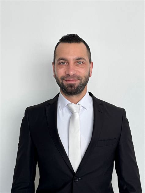 Öğr Gör Vasfi Kunİ YdÜ İletişim Fakültesi