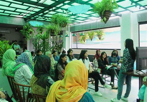 Google Trained Over 800 Women Developers Under Its Women Techmaker Initiative Teleco Alert