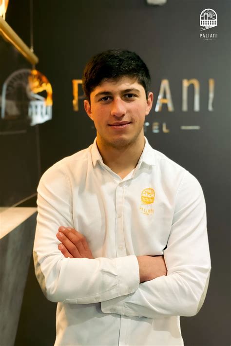 Paliani Hotel • სასტუმრო ფალიანი გაიცანით სასტუმრო „ფალიანის“ გუნდის