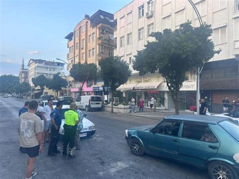 Antalya da alkollü sürücü kaza yaptı Ehliyetinin olmadığı ortaya çıktı