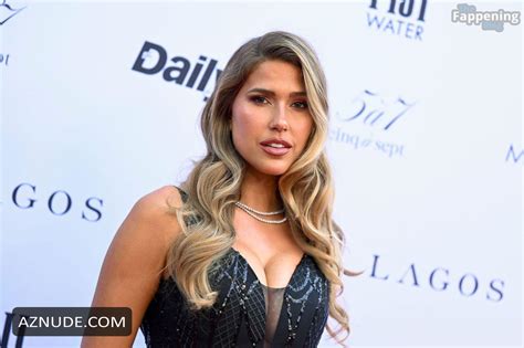 Kara Del Toro Stuns With Sexy Display At The Daily Front Rows 9th