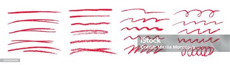흰색 배경에 분리된 빨간색 밑줄과 취소선 획입니다 목탄 스트로크 빨간 손으로 그린 브러시 라인 다른 형태의 세트입니다 거친 목탄 스트로크 벡터 그런지 브러쉬 모음입니다 개체