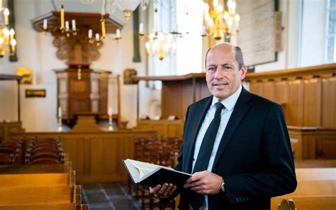 Ds Van Den Berg Jaar Predikant In Drie Werelddelen