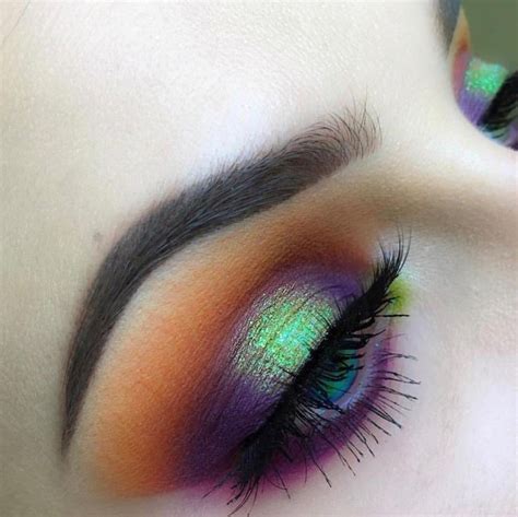 How To Apply Eyeshadow Like A Pro Tutorial With Pictures Artofit
