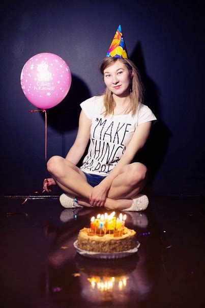 Сегодня День Рождения у нашего дизайнера веселой девушки и просто прекрасного человека Ксении