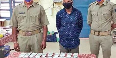 Fake Currency Of Over Rs 3 Lakh Seized Ficci Cascade