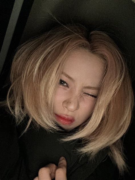 Pin Von Ape Auf K Pop In 2024
