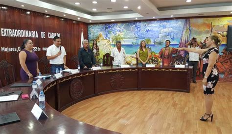 Jessica Contreras Rindió Protesta Como Regidora En Cabildo De Isla