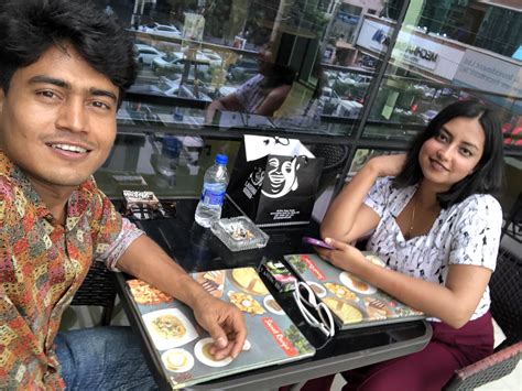 সুন্দরী মেধাবী আর হাই প্রোফাইলের একটা Mahfuz Chowdhury