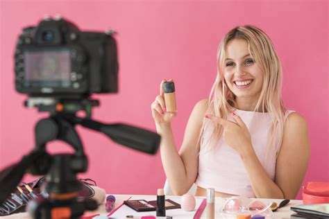 Procedure To Get An Influencer License In Dubai Connect Middle East
