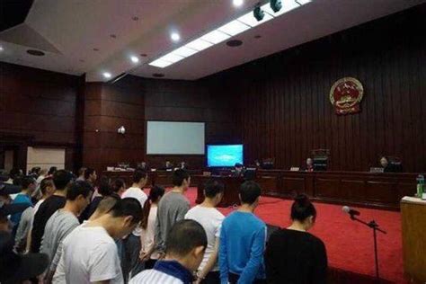 “8·25”特大跨境电信诈骗案44人受审，涉案金额达5000余万元