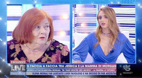 jessica mazzoli furia contro mamma morgan intervista bloccata video
