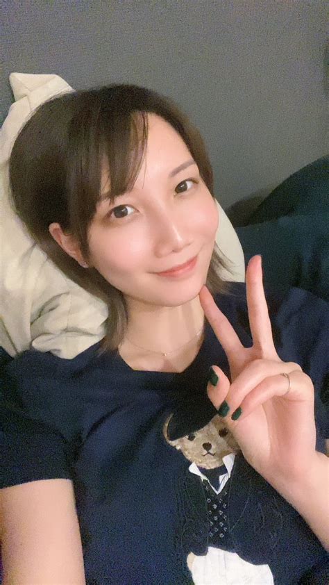 おかず姫るかたん On Twitter 久々に自撮り ご機嫌なので謎のチラ見せタイム 好評だったらまたやろうかな？😇♡