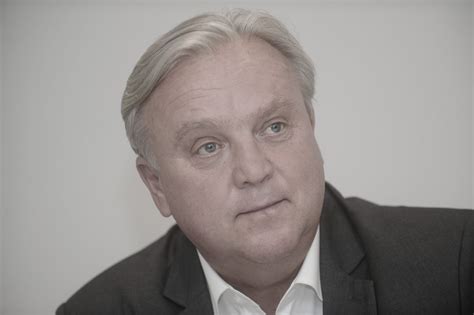 Mūžībā Devies Auditors Un Lu Pasniedzējs Andris Deniņš