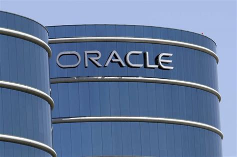 Oracles Larry Ellison Compares Companys Offerings To Amazons WSJ