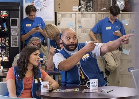 Superstore Superstore Photo Colton Dunn America Ferrera 486 Sur