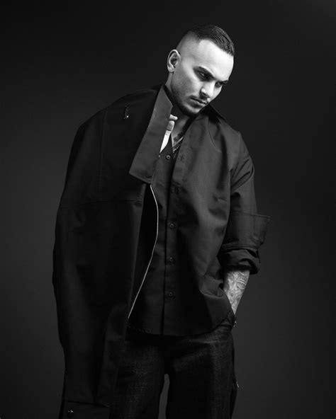 تصاویری که «محمدرضا شایع و «مهیار از خود منتشر کردند پایگاه خبری تحلیلی انصاف نیوز