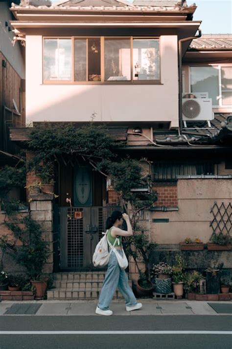 거리 거주 공간 건축 경치 고요한 교외의 기와 도시 거리 도시의 도시의 삶 도쿄 도쿄 교외 디자인 목조