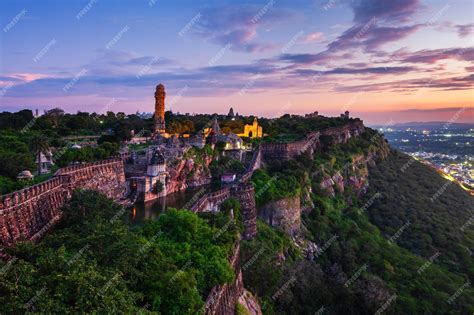 Premium Photo Chittor Fort In Chittorgarh India