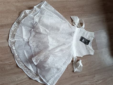 Новое красивое белоснежное платье На рост 100 110 На 4 6 лет На худенькую девочку Отлично на