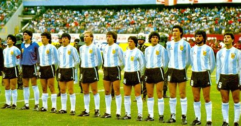 SelecciÓn De Argentina Contra Perú 23061985