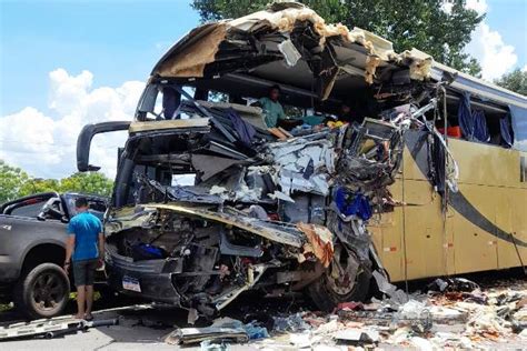 Acidente Entre ônibus Carreta E Camionetes Deixa Vários Mortos Em Mt E