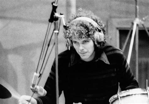 How Did Jim Gordon Die Eric Clapton Drummer Who Murdered His Mother