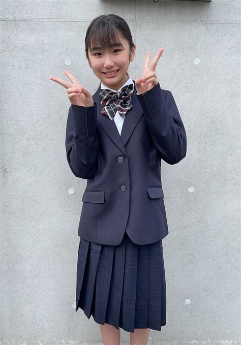 【画像あり】中学校に入学したばかりの大人っぽい中1女子をご覧ください 808139444