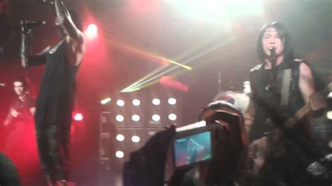 Falling In Reverse Bad Girls Club Live Youtube