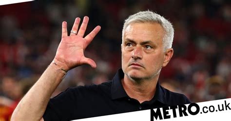 Man Utd News Jose Mourinho Eyes Transfer Raid Barcelona Plot Two
