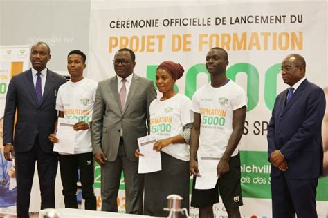Cérémonie De Lancement Du Projet De Formation De 5000 Jeunes Aux