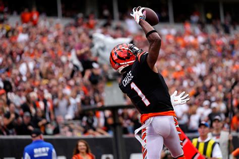How Bengals Wr Jamarr Chases Week 1 Efforts Show His Impossibly High Ceiling The Athletic