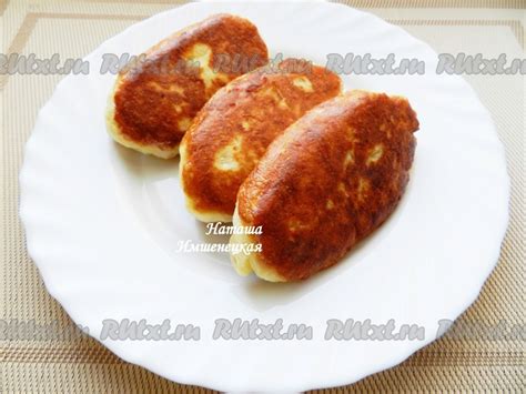 Жареные пирожки из творожного теста 11 фото в рецепте