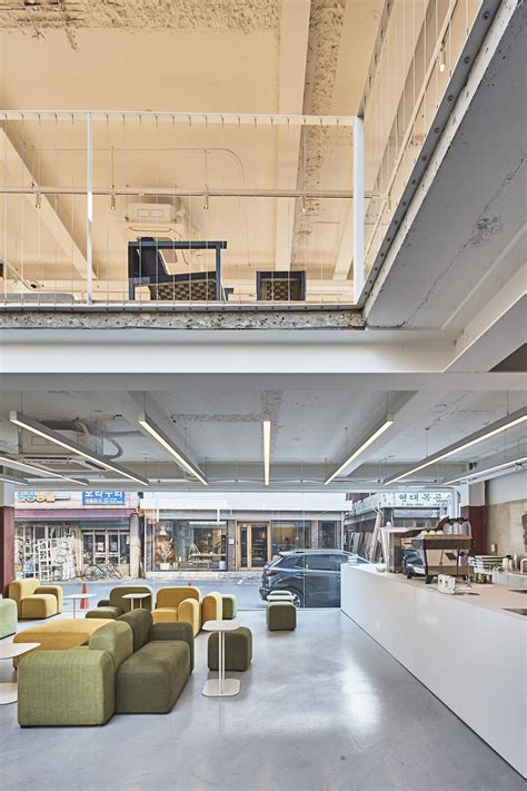 잭슨카멜레온 쇼룸 카페컨템포 Jc Showroom And Cafe Architects H2l 벽돌 집 카페 디자인 건축 디자인
